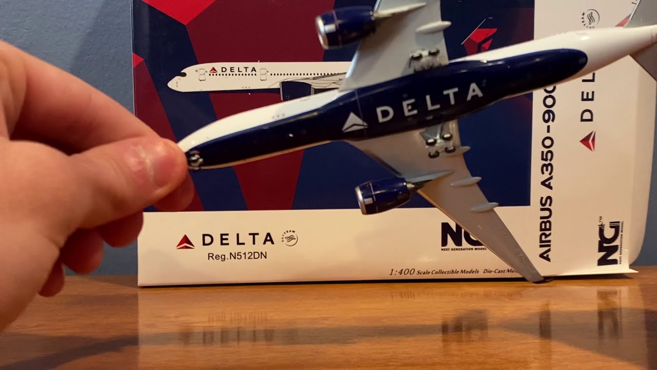 MASSIVE 1/400 *UNBOXING* (broken NG models!) - YouTube