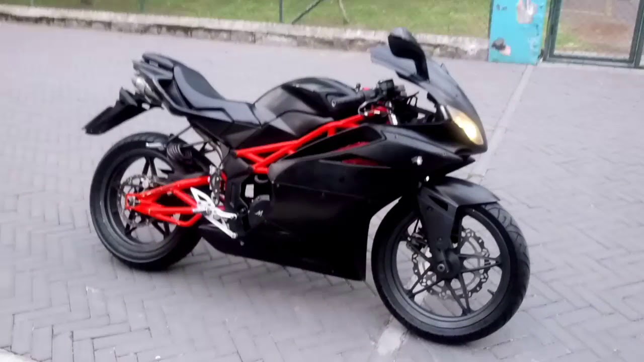 MEGELLI 250R - YouTube