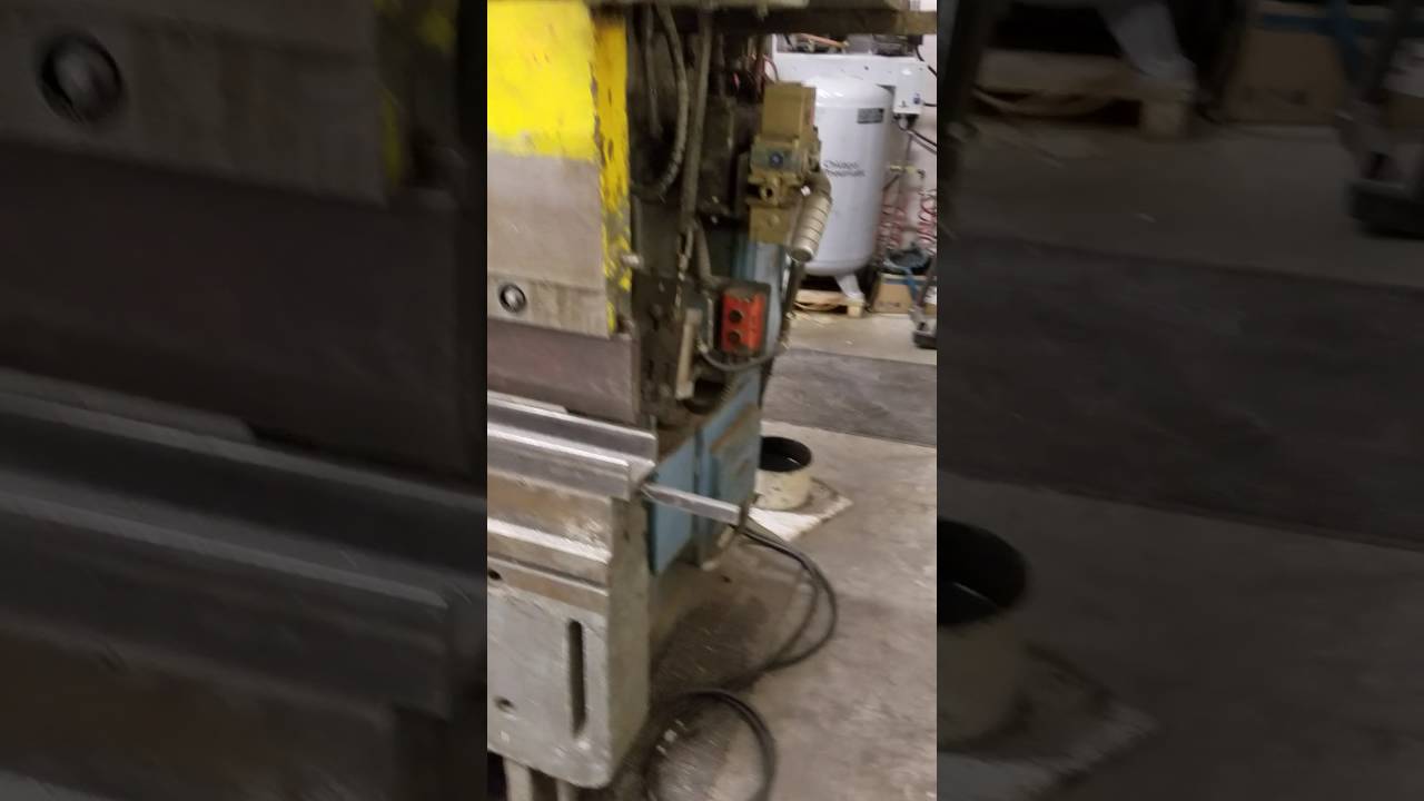 Press brake running - YouTube