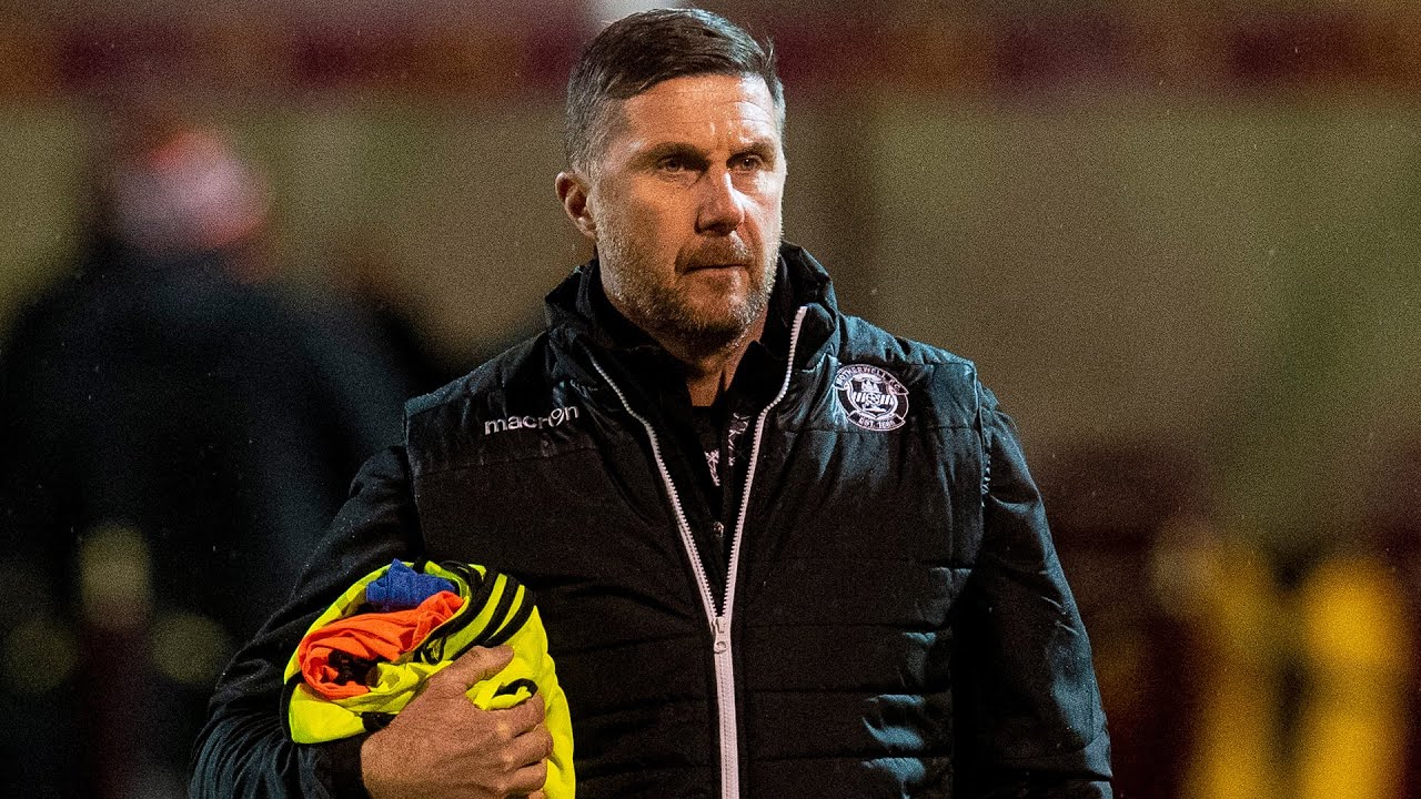 Chris Lucketti reacts to win over Livingston - YouTube