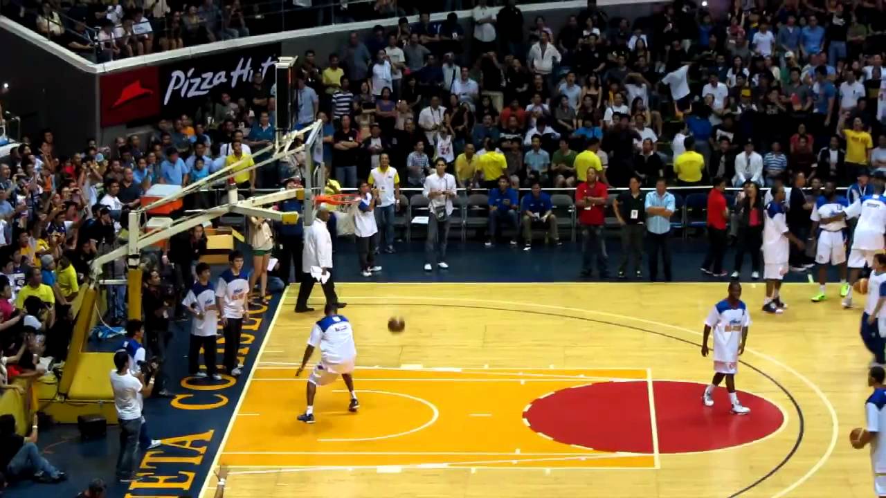 Kobe Bryant Windmill Dunk 2011 [CHINA] - YouTube