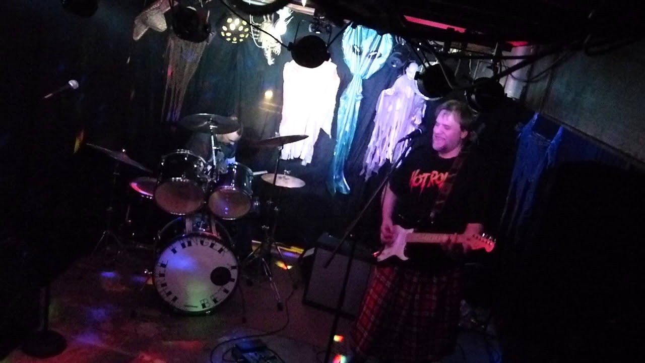 3 Finger Betty - High Maintainence / Big Gay Tweeker - YouTube