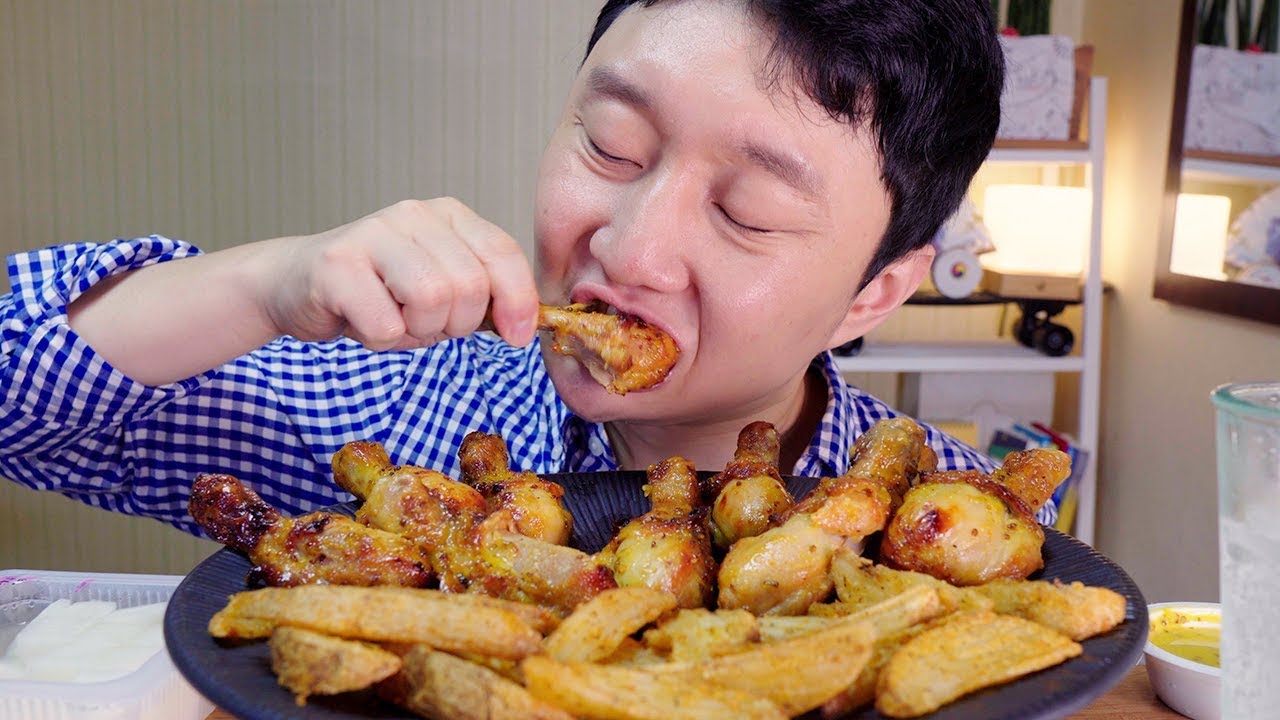 신상 치킨!굽네 허니멜로 닭다리 치킨(+볼케이노소스)리얼 이팅사운드 먹방! Honey Melo Chicken Drumsticks ...