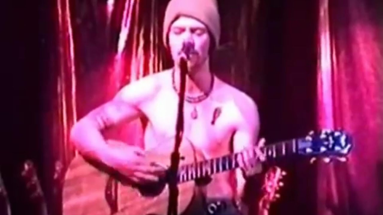 Travis Meeks - The Character / The Threat Live Solo Version - YouTube