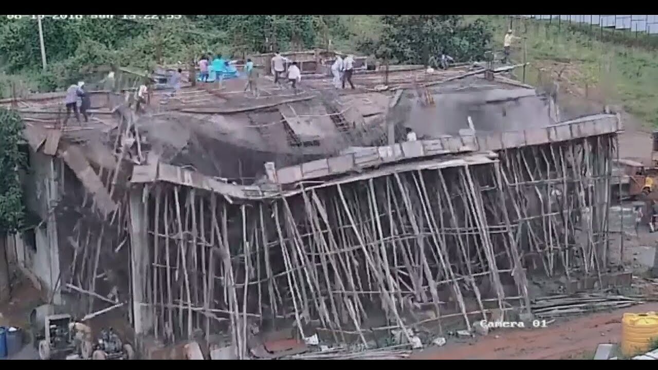 Form_work_collapse_during_concrete_work_(rcc_work_collapse) - YouTube