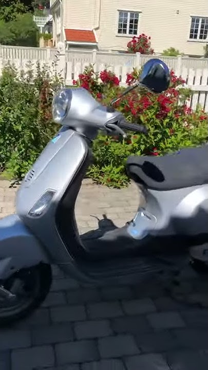 Vespa LX50 2t - YouTube