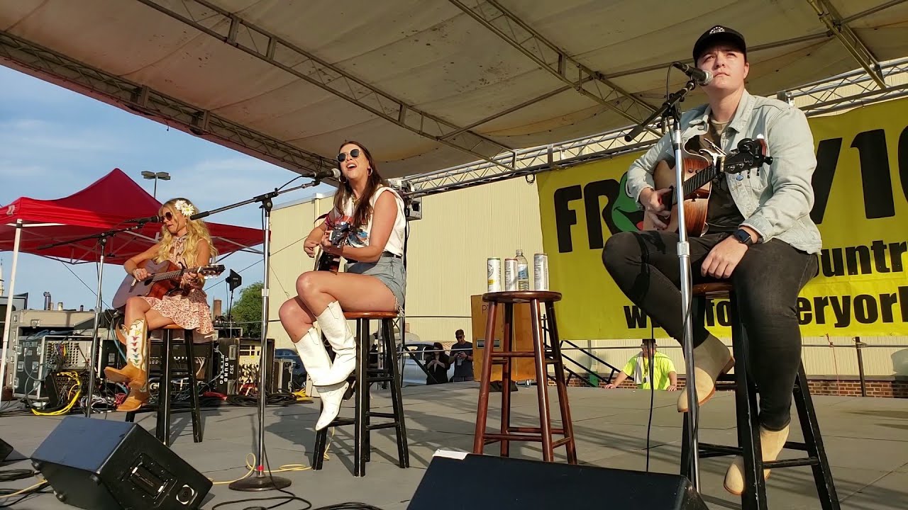 Lily Rose, Robyn Ottolini & Alissa Griffith Acoustic Guitar pull 7/31 ...