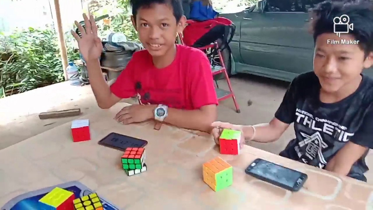 Rubiks Cube Training Day - YouTube