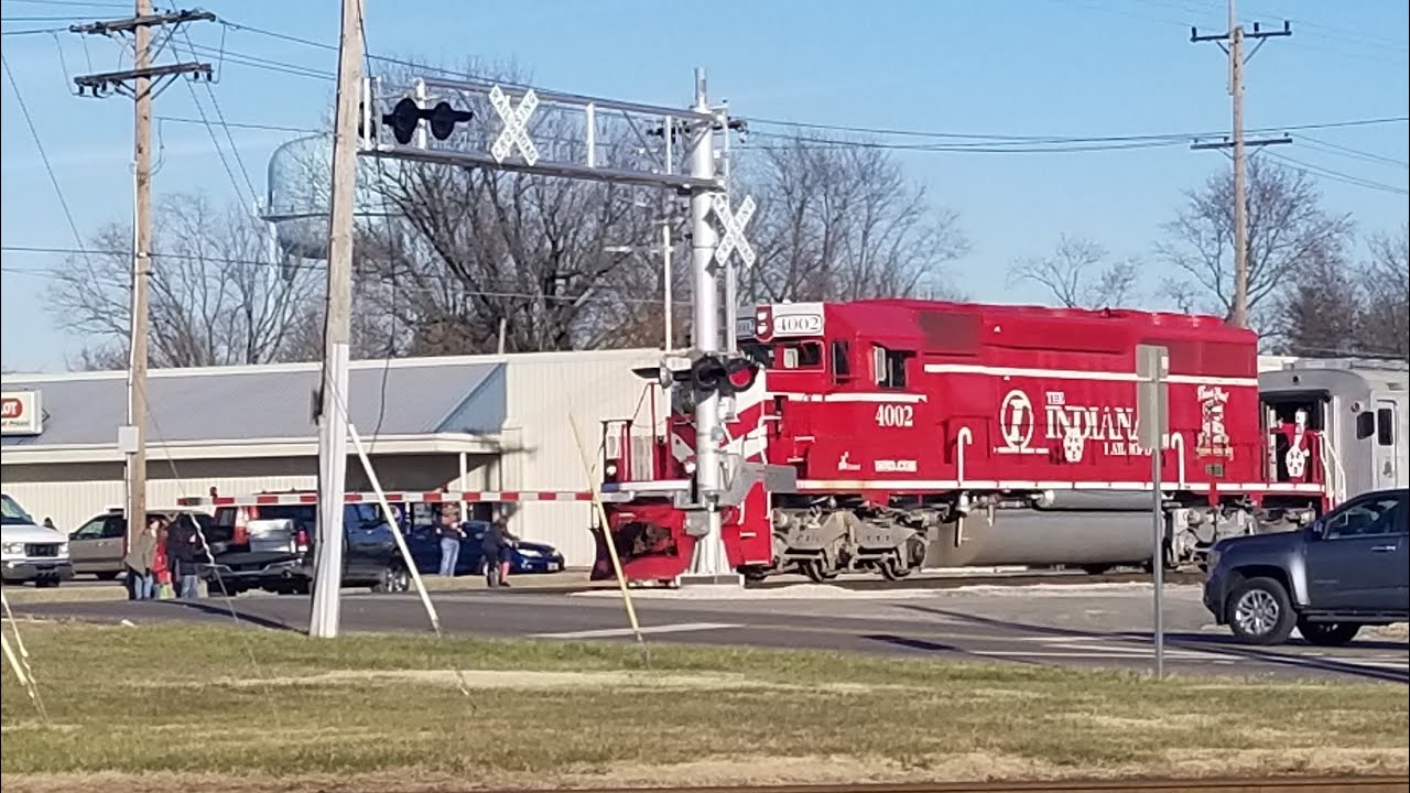 The INRD Santa Train Leaves Linton, IN - YouTube