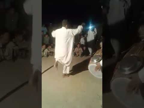 Yaar is buhray ne to dhool walay ko bhi thaka diya