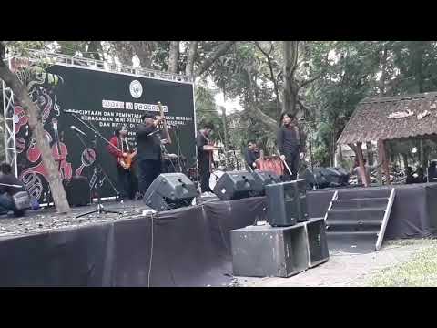 PEMENTASAN KARYA SENI MUSIK - YouTube