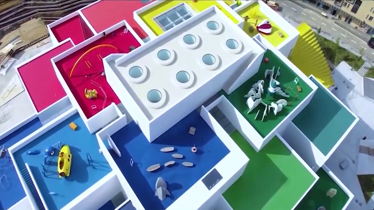 House Made Entirely Out of Legos - YouTube