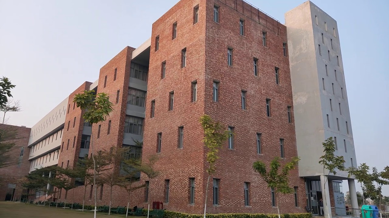 CHANDIGARH UNIVERSITY CAMPUS VISIT - YouTube
