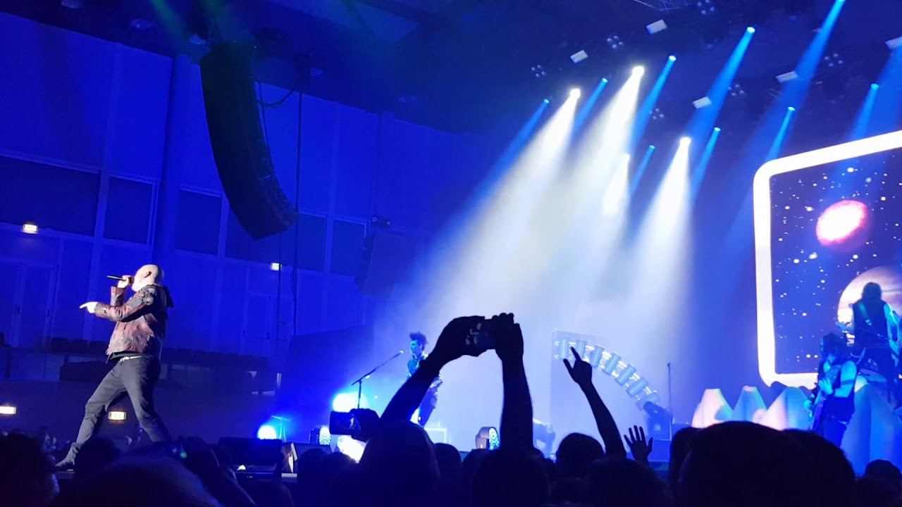 Helloween - Future World @ Sala Tejo Lisbon 2018 - YouTube