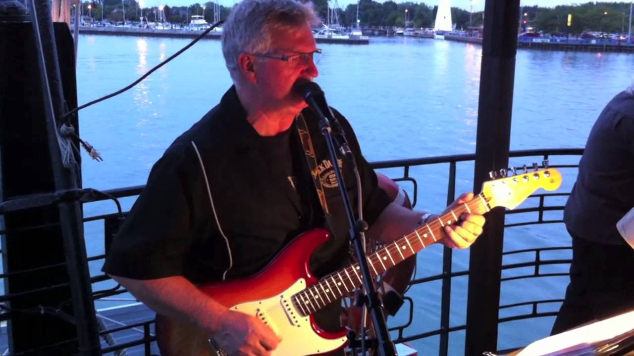 Macassa Bay Detroit River Cruise - YouTube