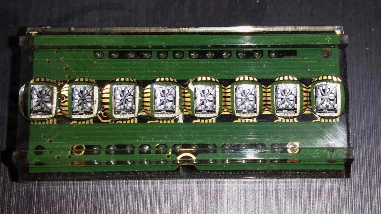 PD2816 vintage LED intelligent alphanumeric display demo - YouTube