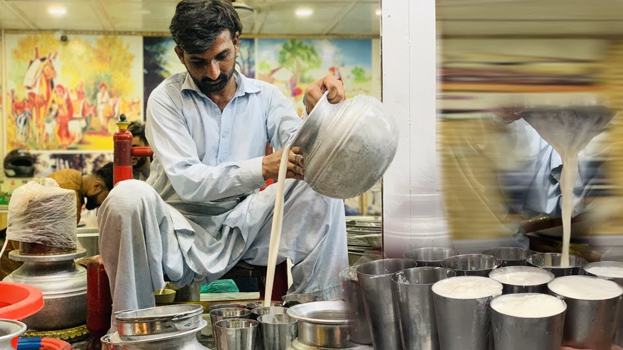 Famous Rabri milk pakistan | rabri doodh dhaba style | Mian Jee Milk ...