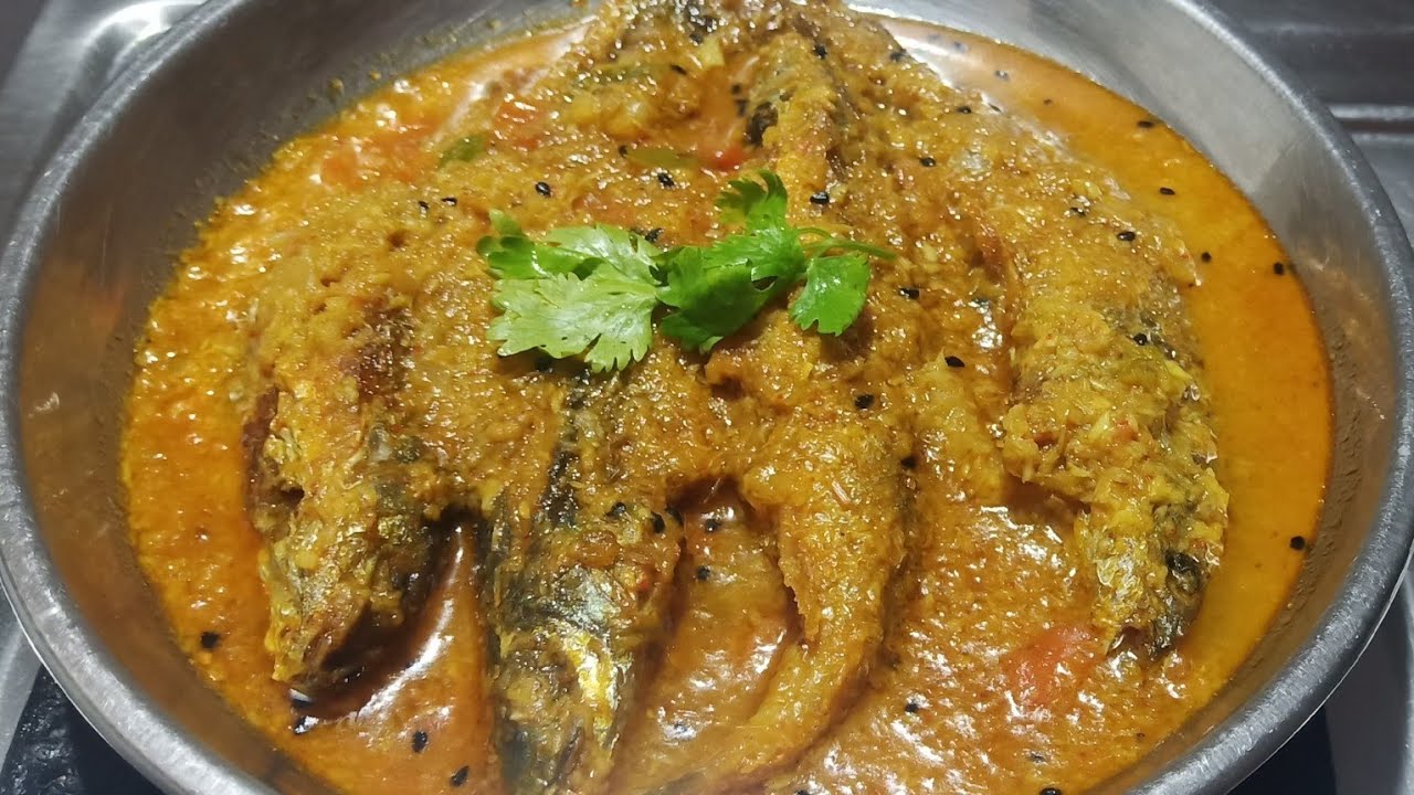 Tangra fish Curry recipe /tangra macher tel jhal recipe / - YouTube