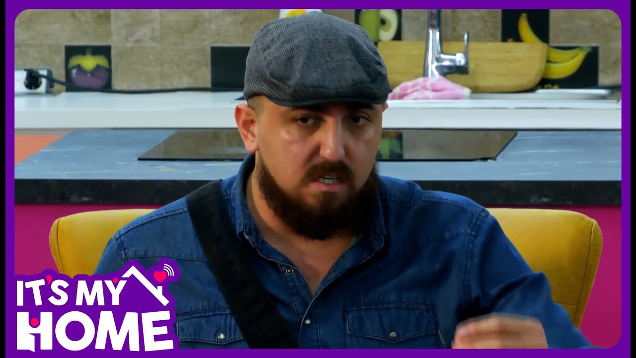 "Mos i jep gojes shume, ma ka sha Mira nanen" - Klevis Capja shperthen ne Prime - YouTube