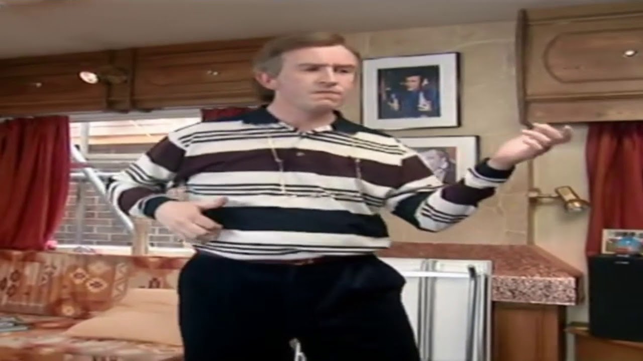 Alan Partridge Air Bass - YouTube