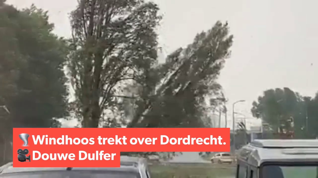 🌪WINDHOOS trekt over Dordrecht, Nederland - YouTube