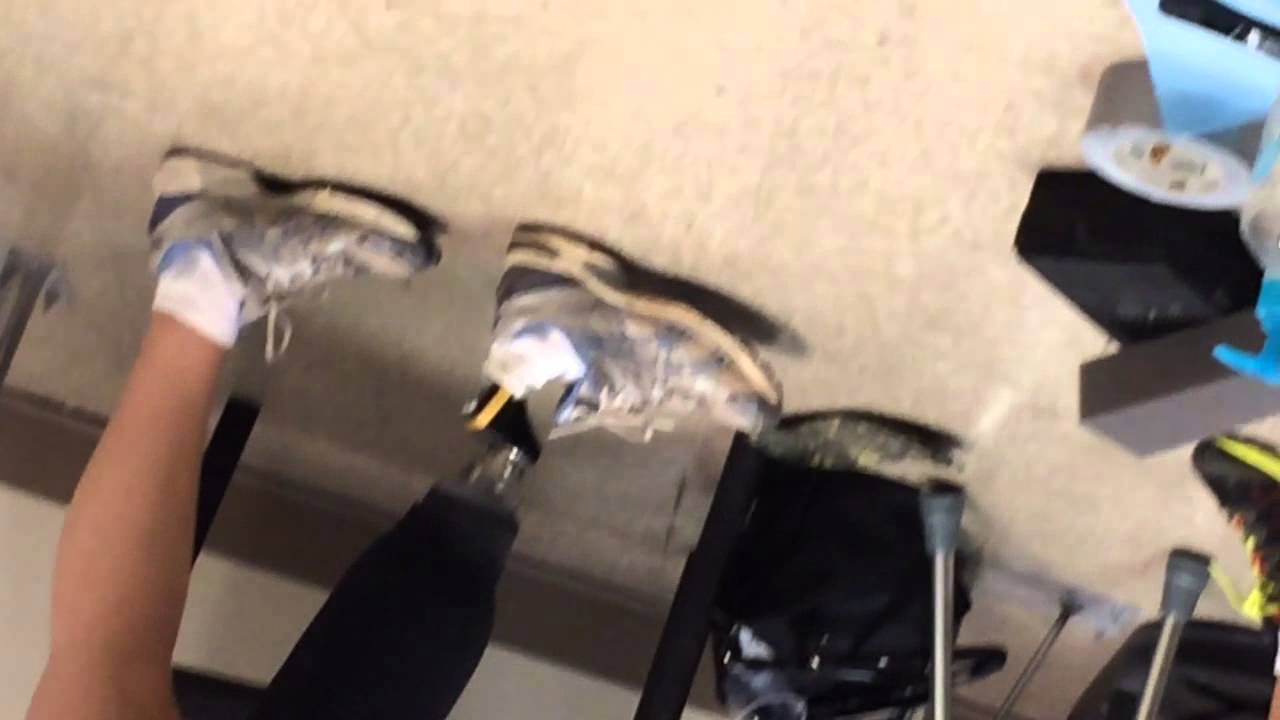 My first steps on a prothesis (below knee amputation) 4 wee - YouTube