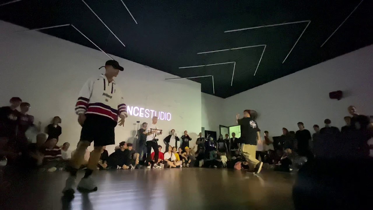 Hit The Beat 2020 - Top 16 - isFlowz vs BigT - YouTube