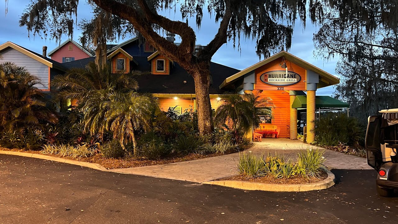 Eating at Hurricane Dockside Grill in Tavares, Florida | Waterfront ...