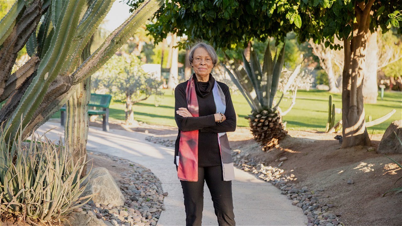 Barbara Gothard Paints The Colors of Greater Palm Springs - YouTube