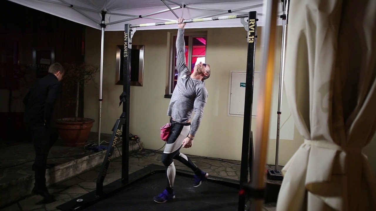World Record 238 Pull-Ups by Jan Kareš CAM2 - YouTube