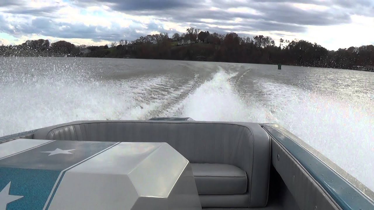 1983 Mastercraft Stars and Stripes 351w 0-34mph - YouTube