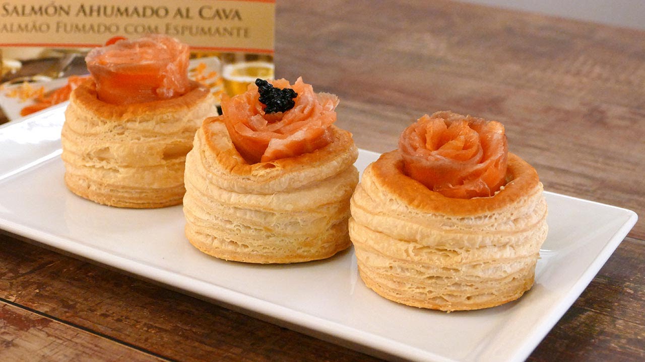 VOLOVANES de SALMÓN AHUMADO AL CAVA, aguacate y queso ¡MUY FÁCILES y ...