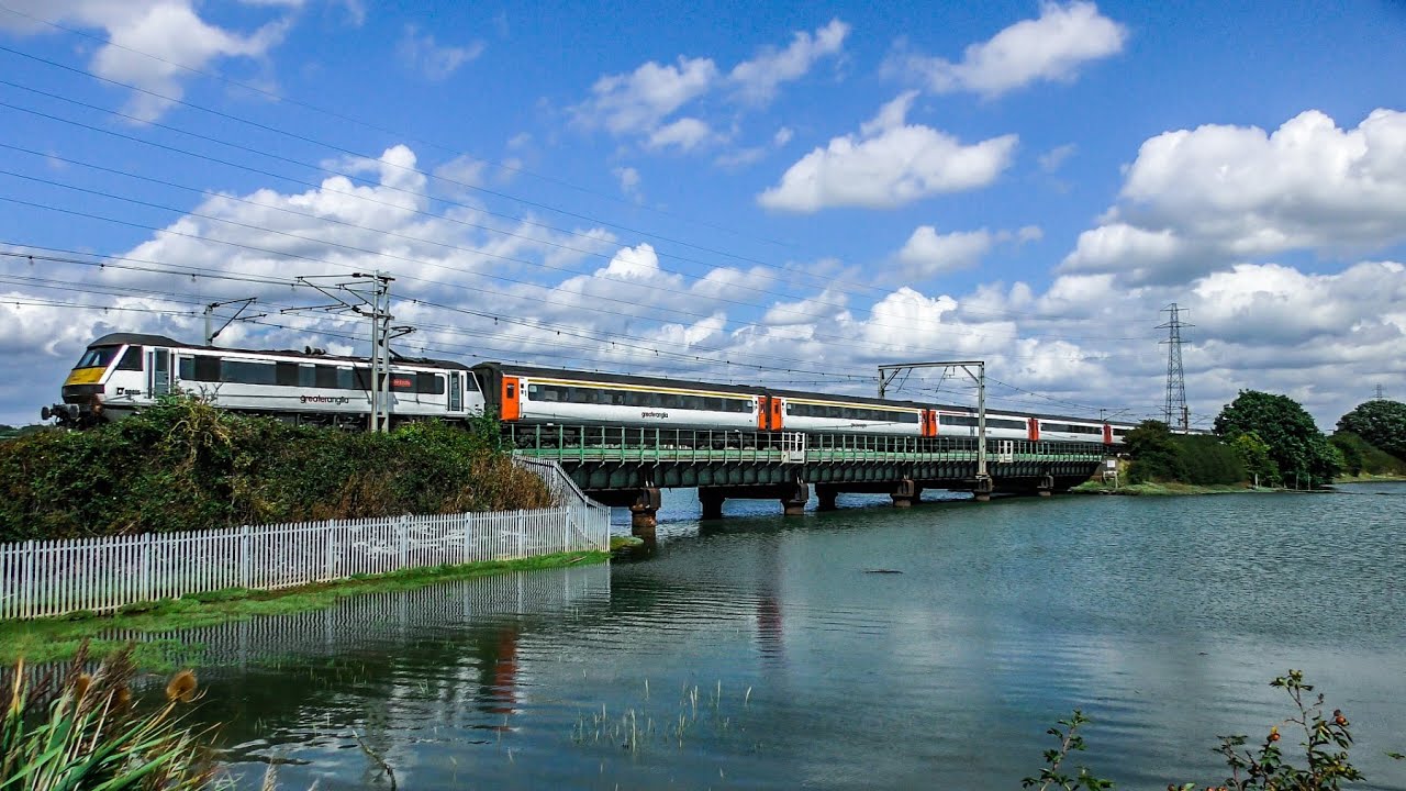 Trains at Manningtree (Cattawade Bridge), GEML | 17/08/19 - YouTube