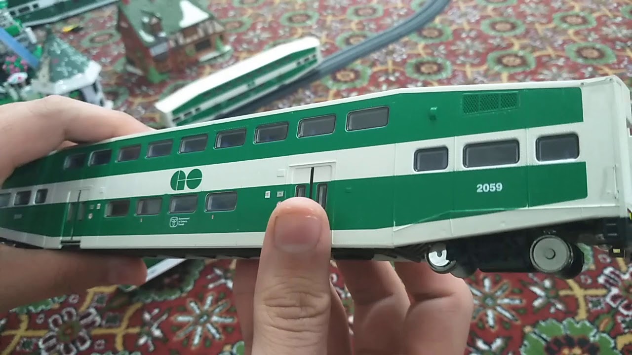 Reviewing GO Transit Ho Scale Bombardier - YouTube
