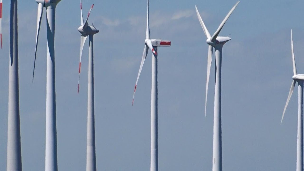 Wind Farm Tour Part 4 / Enercon, Vestas, Wind World, Repower, Neg Micon ...