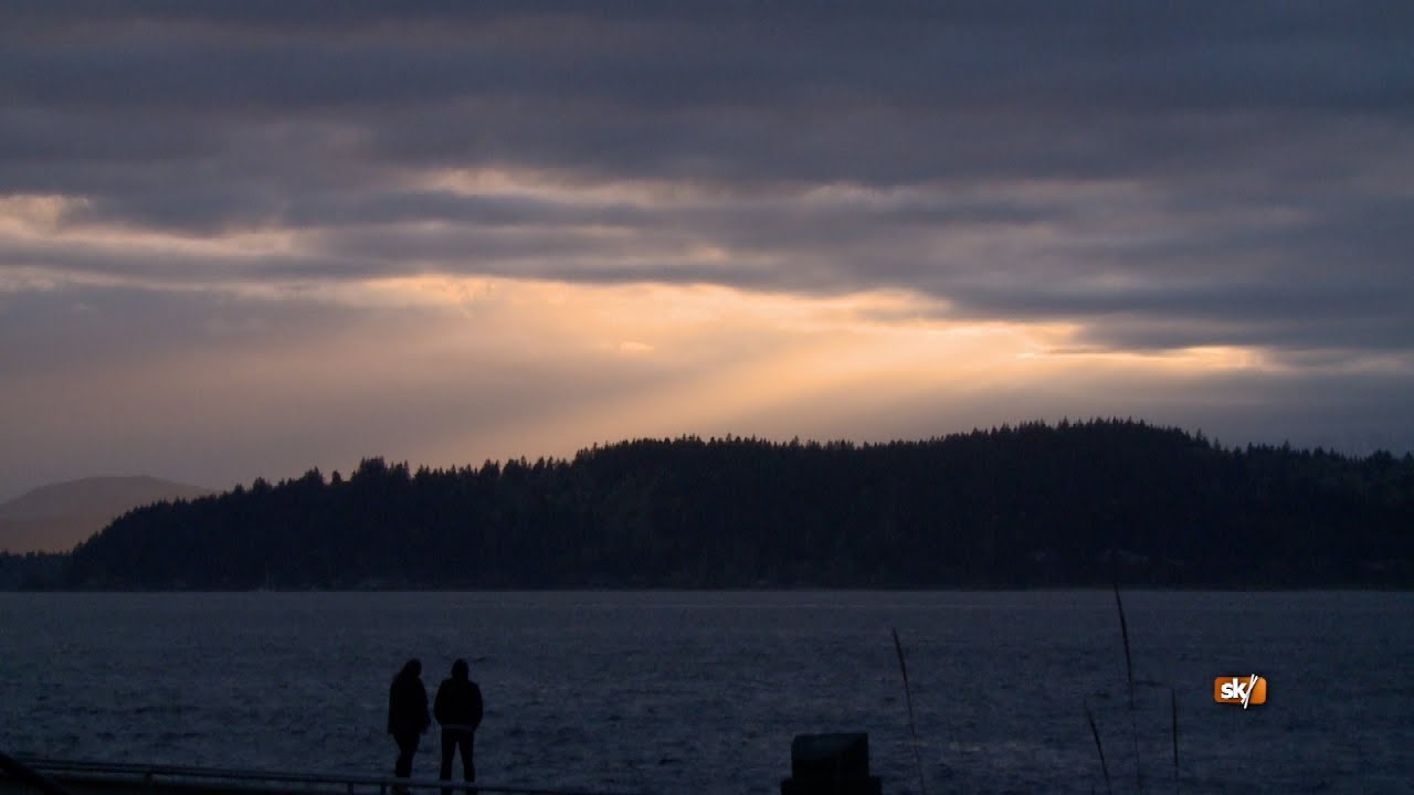Gloomy Seattle skies and a hidden sunset - YouTube
