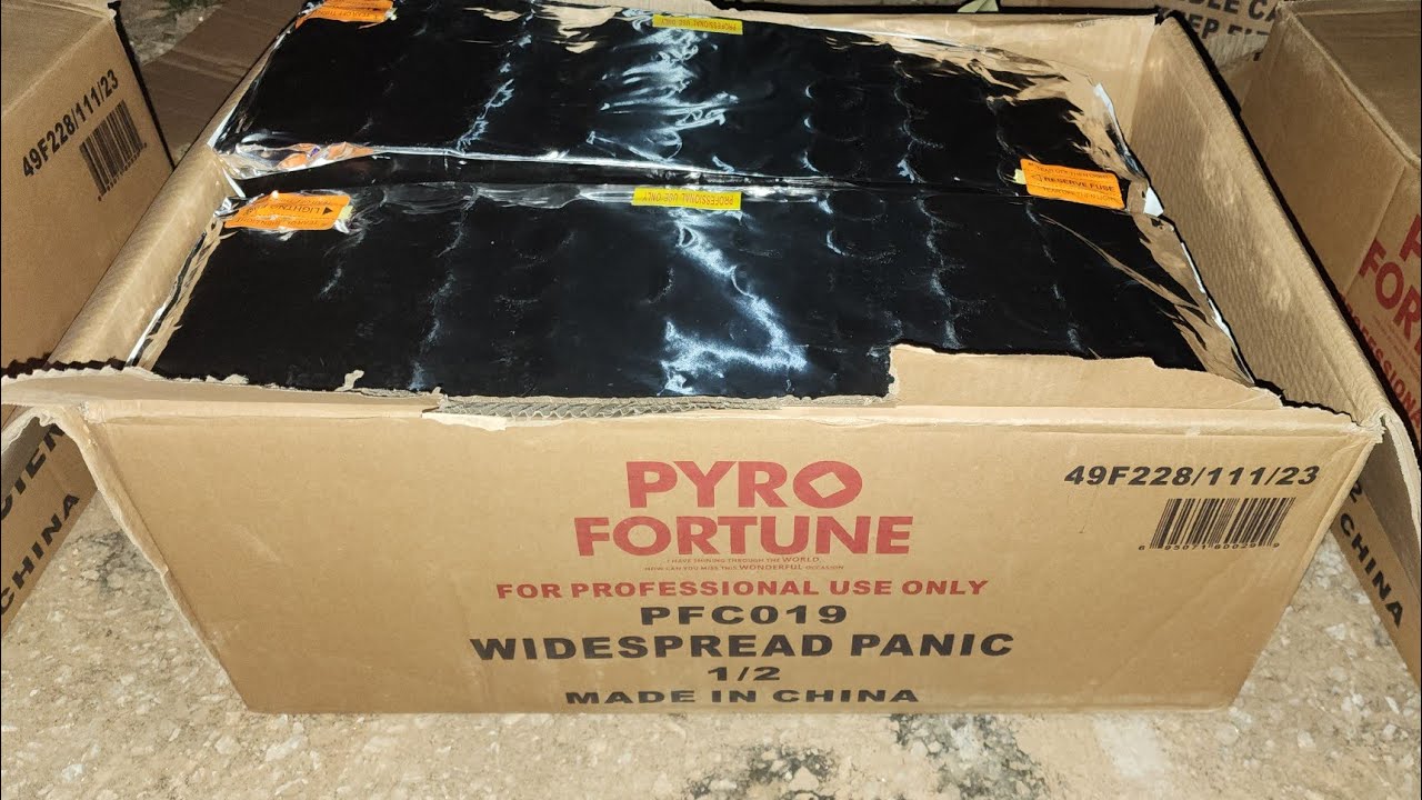 Widespread Panic 100 shots - Pyro Fortune Fireworks - YouTube