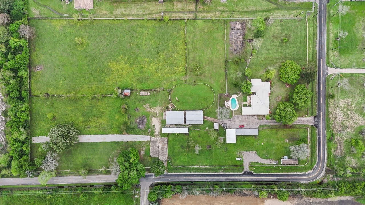 6830 Miller Wilson Road | Crosby Real Estate - YouTube