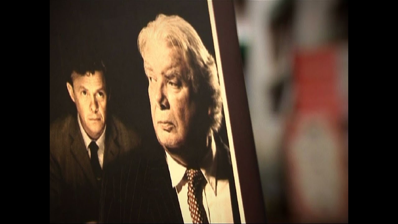 Alan Bennett - The Habit of Art (London Review of Books, 2011) - YouTube