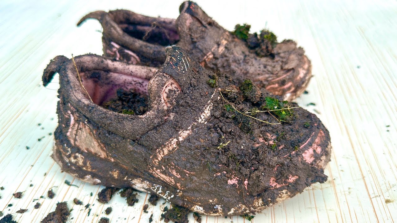 IShow Cleaning ! How To Clean Shoes Dirty,Wash the dirtiest,Dirty Shoes ...
