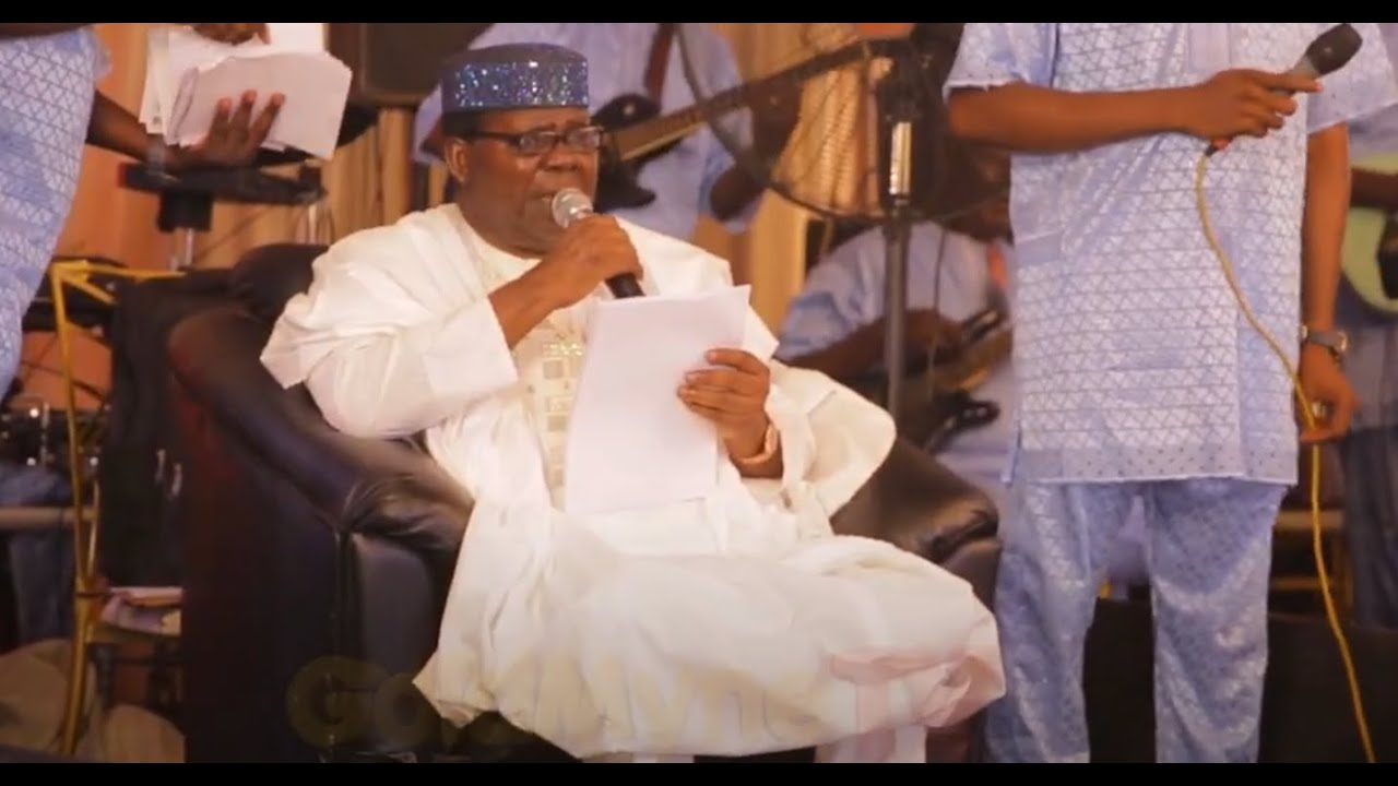EBENEZER OBEY'S BEAUTIFUL PERFORMANCE AT THE CORONATION CEREMONY OF OBA ...
