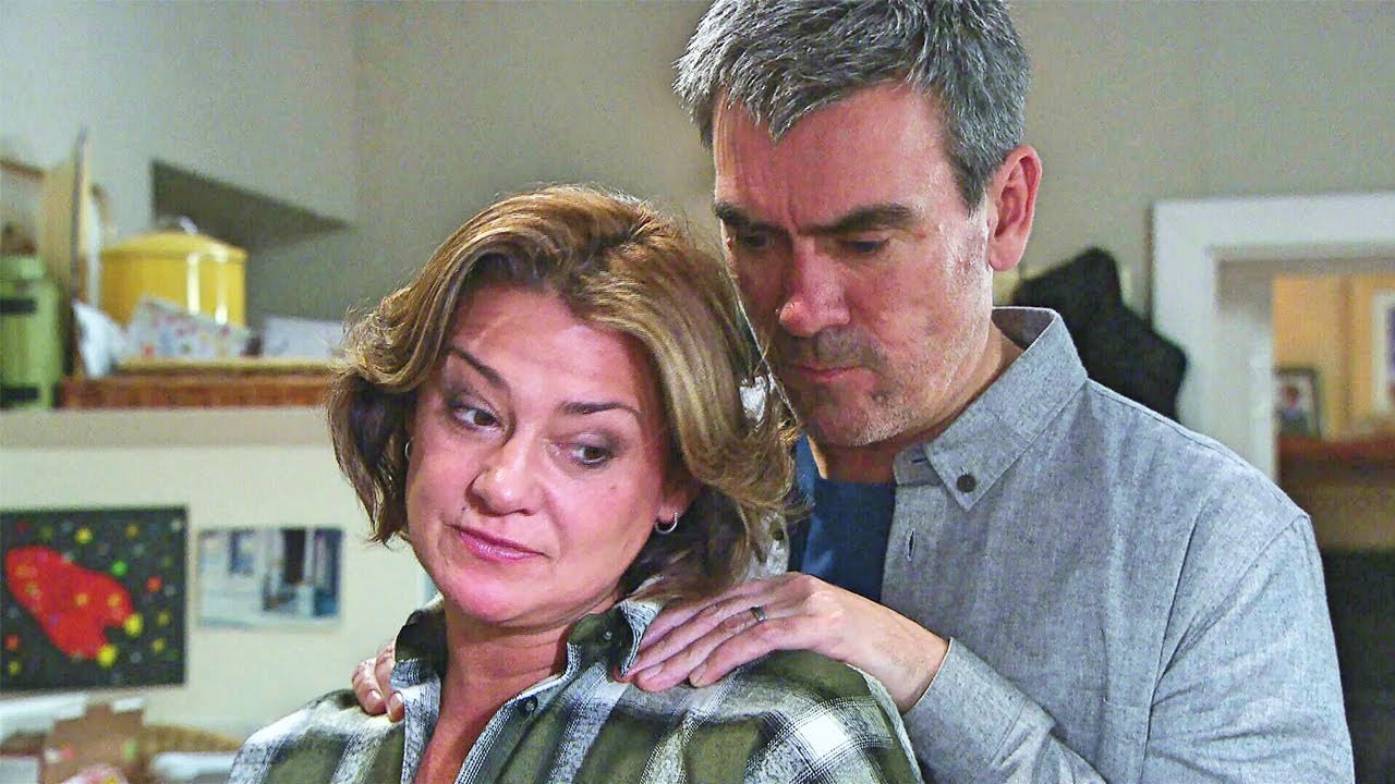 Emmerdale teases sad Moira twist as she makes W0RRYlNG DEClSl0N after ...