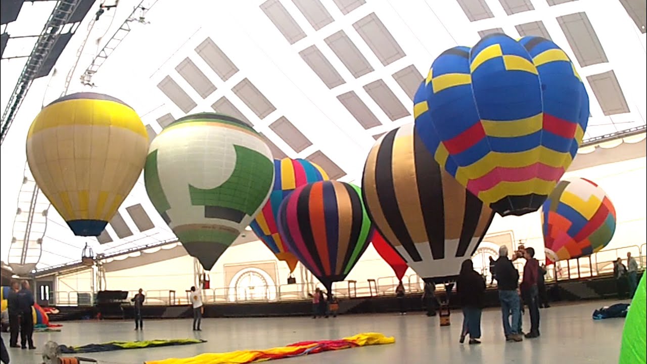 Small Balloons BIGGEST LAUNCHES (RC model Balloons at Llangollen) - YouTube