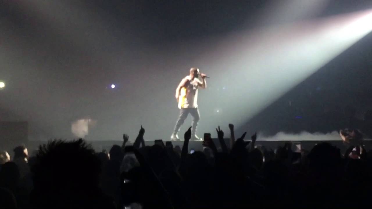 "Keep the Family Close" Drake live@The Forum - YouTube