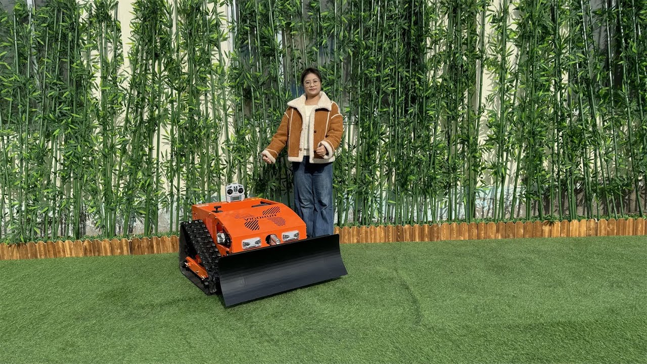 Brushless Remote Control Crawler Weed Mower (VTC550-90 with snow plough ...