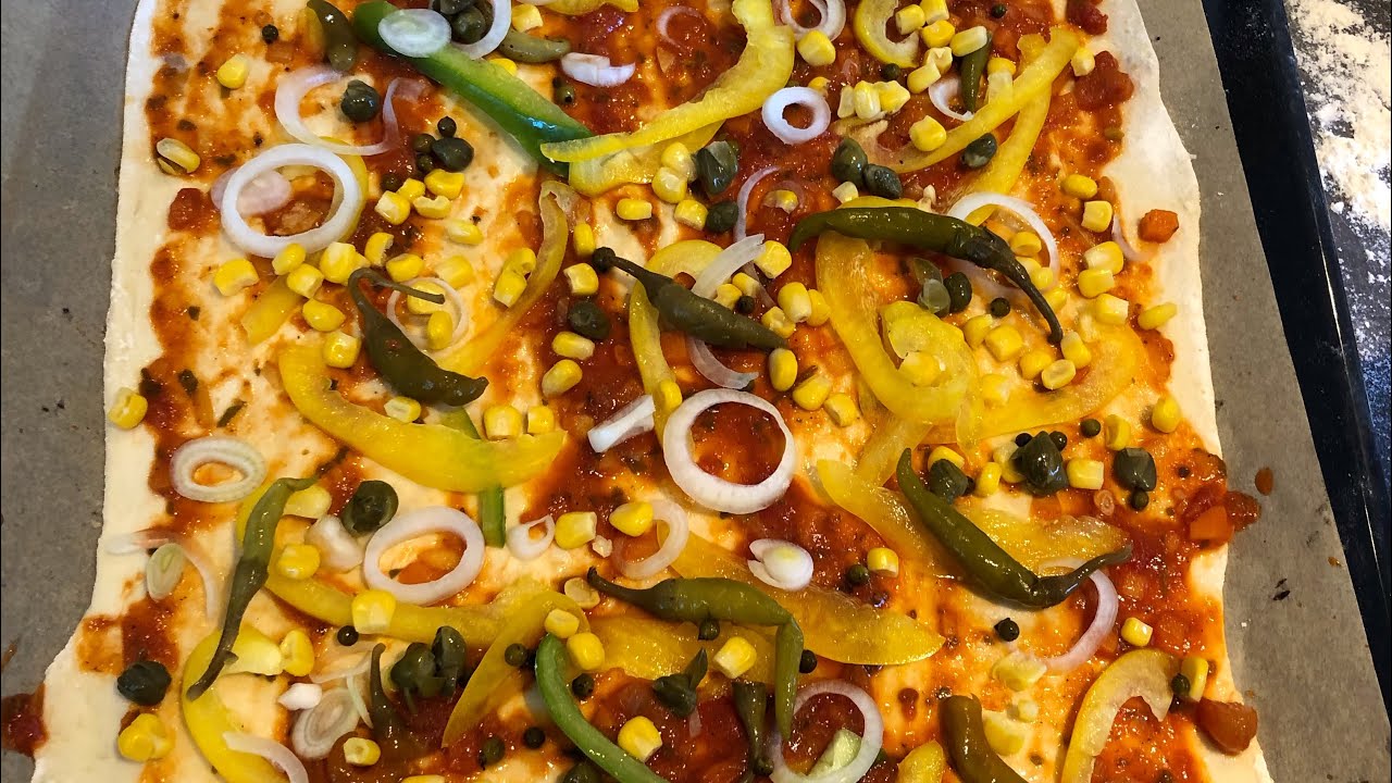 Easy and quick Self-Made Pizza recipe - YouTube