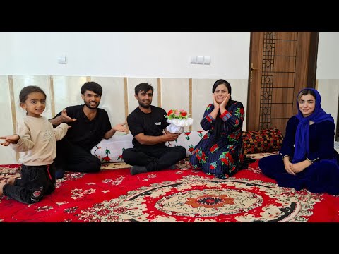 Nomadic Shepherd Proposes to a Homeless Mother — A Heartwarming Moment for the Tribal Family