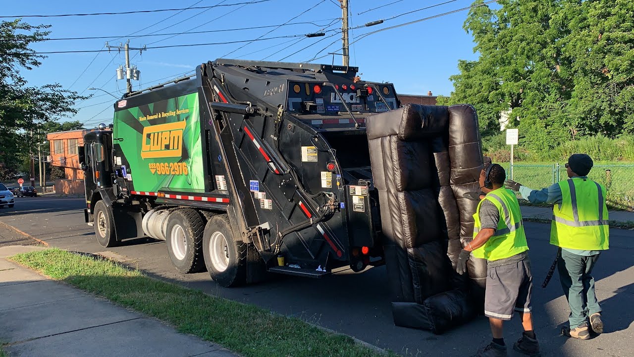 CWPM Pete 520 Leach Crushing Bulk and Trash - YouTube