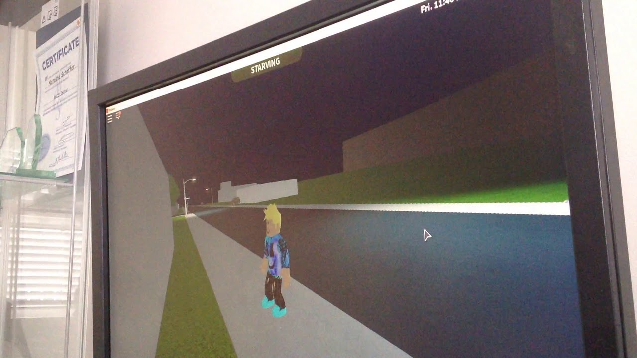 Blocksburg zombie apocalypse - YouTube