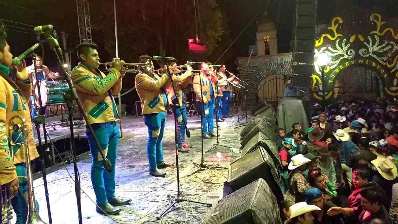 Banda La Reyna de Oaxaca - Tumba,Tumba- El Apache. San Miguel Xicalco ...